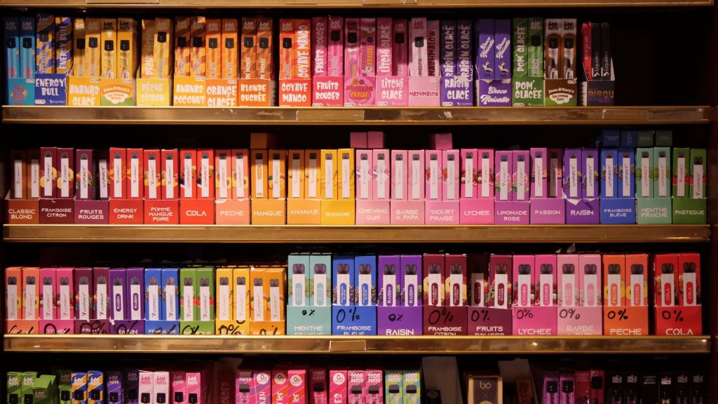 L'aberration écologique des Puffs, cigarettes électroniques jetables